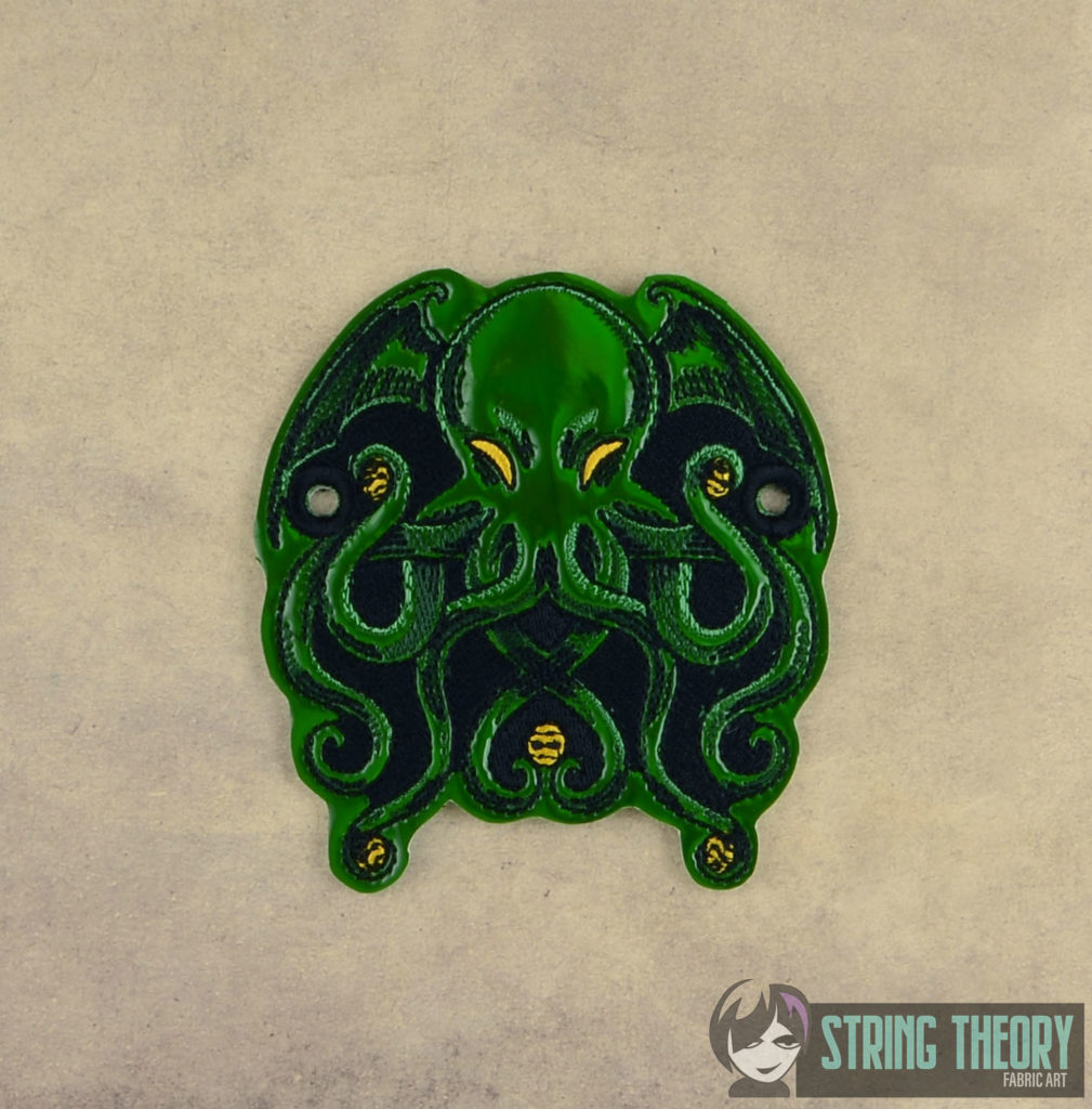 Cthulhu Bun Cover – String Theory Fabric Art