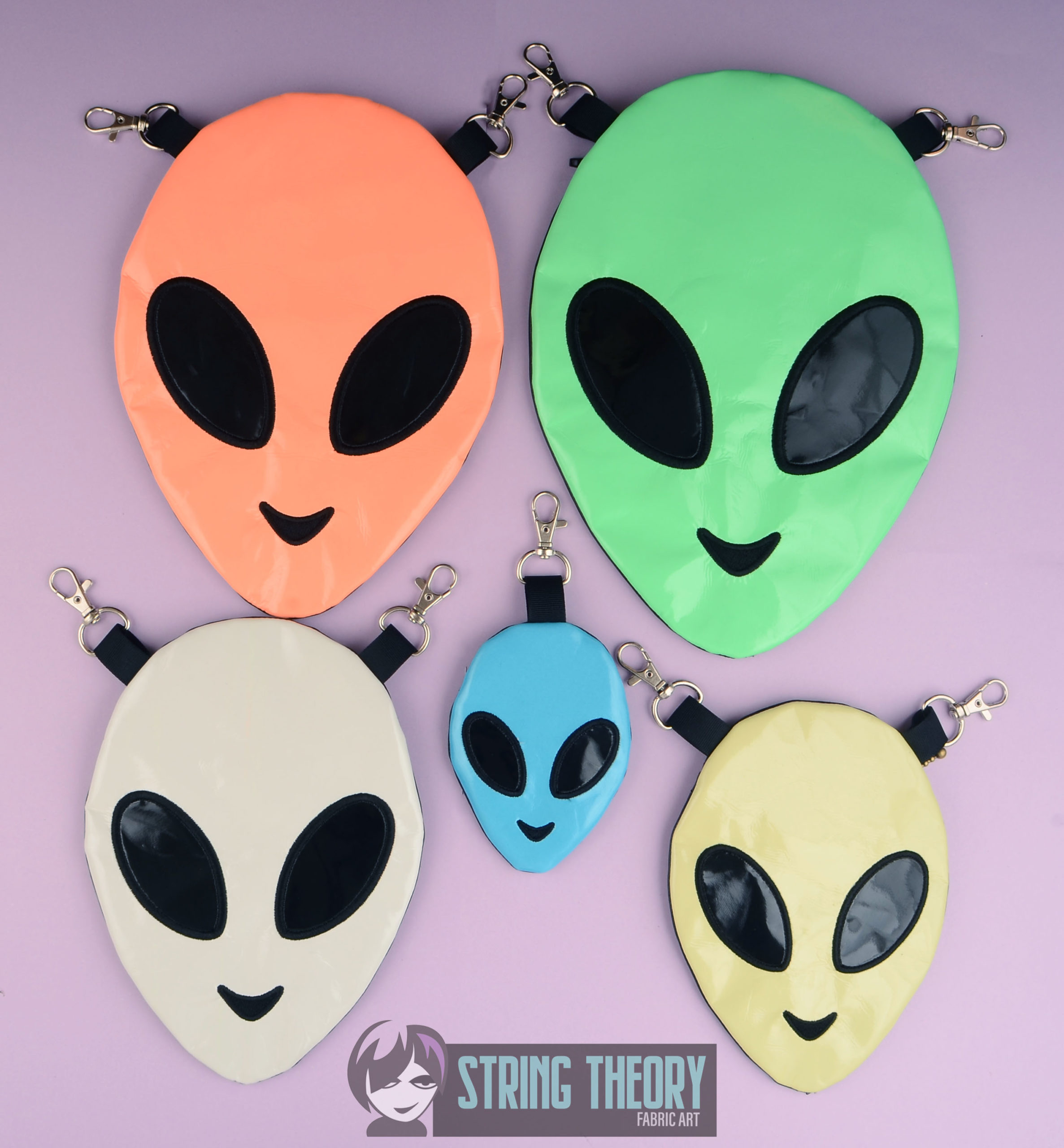 Alien Head Partially Lined Zip Bag – String Theory Fabric Art