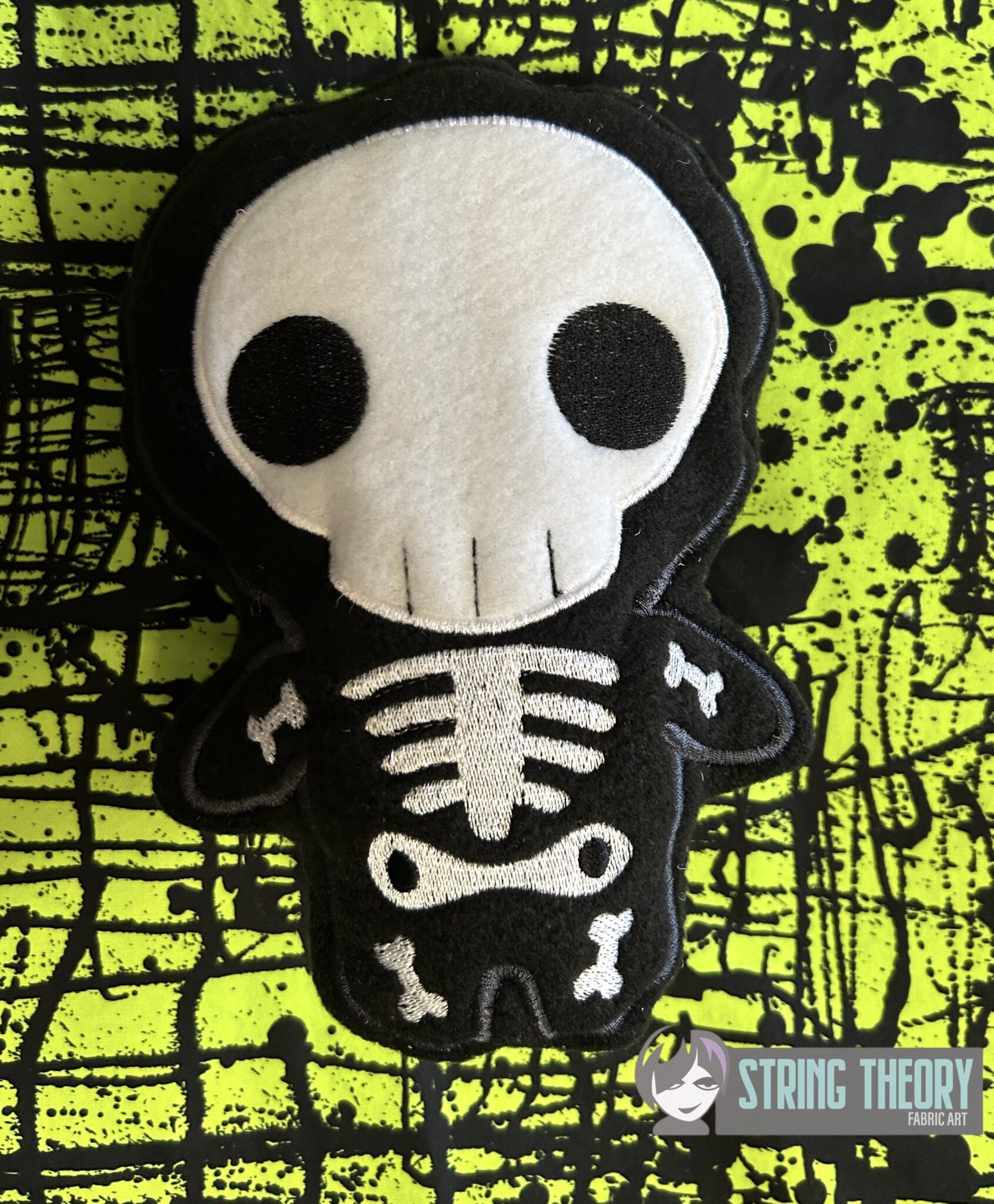 Chibi Skeleton Stuffie – String Theory Fabric Art