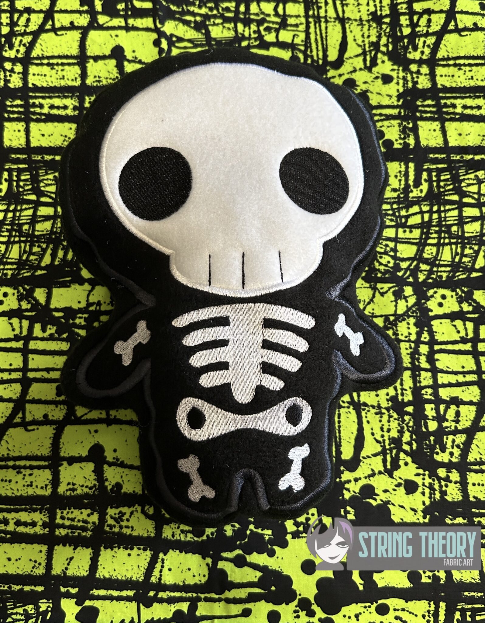 Chibi Skeleton Stuffie – String Theory Fabric Art