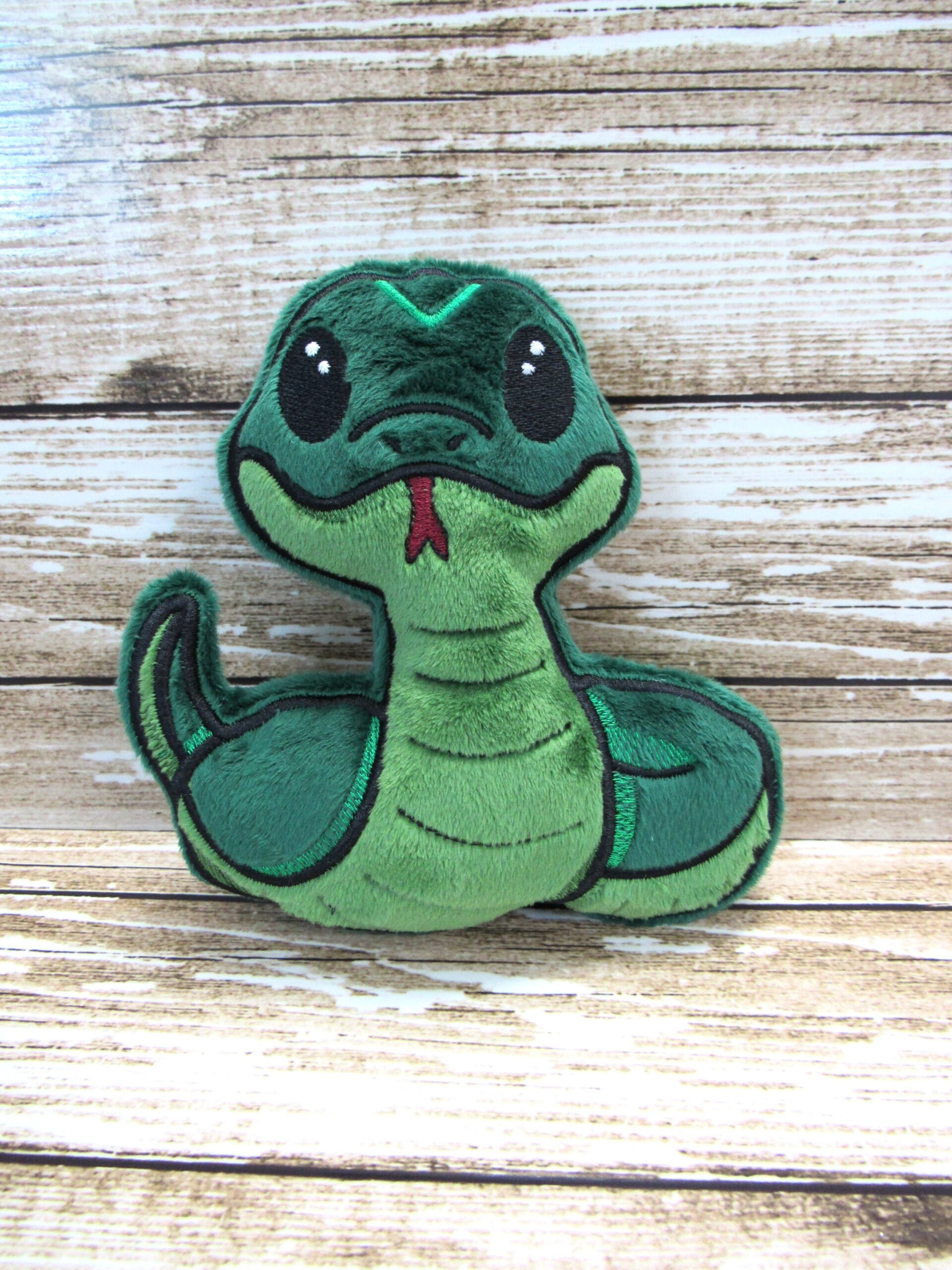 Chibi Snake Stuffie – String Theory Fabric Art