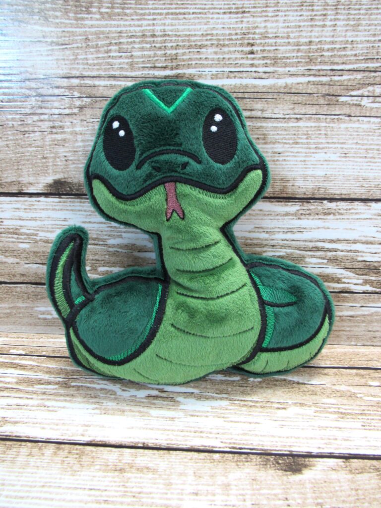 Chibi Snake Stuffie – String Theory Fabric Art
